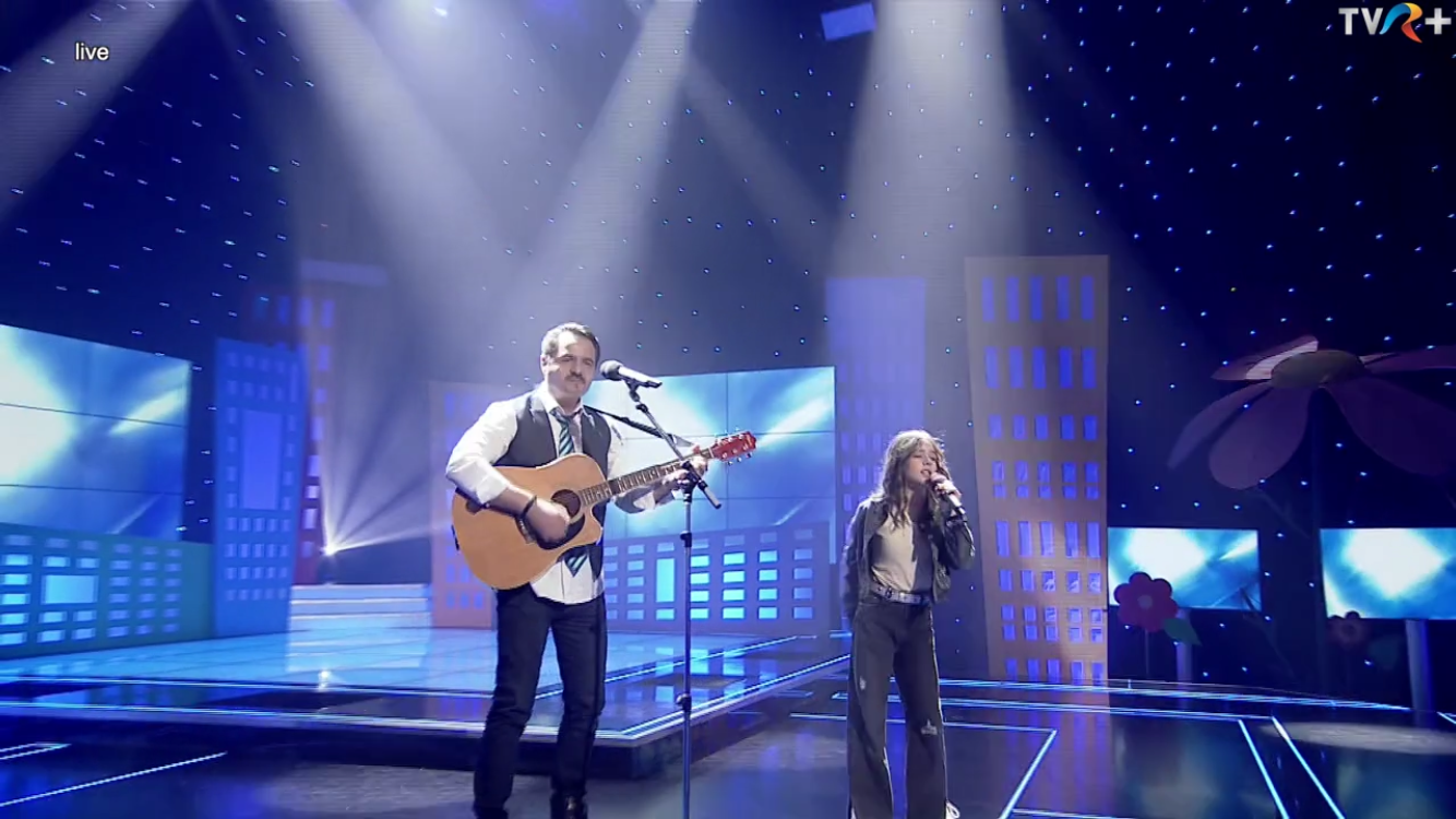 Maria Ilie, câștigătoarea emisiunii “Vedeta familiei”. A cântat ...